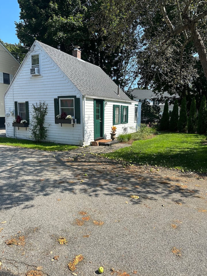 Beach Cottage In York Harbor - Kittery, ME