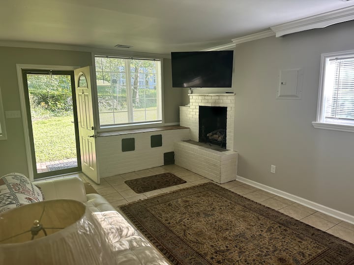 City Cottage - Hickory, NC