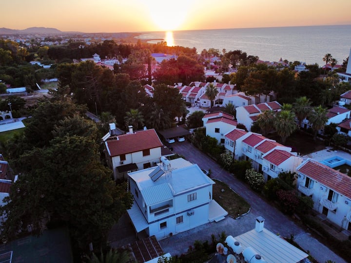 Girne Lapta'da Denize Yakın Tatil Evi (3 Yataklı) - Cipro