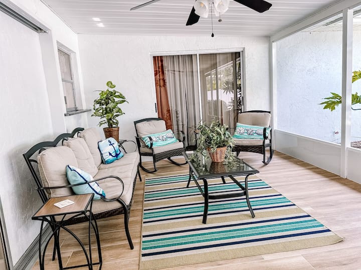 Daze Of Sunshine - Sarasota, FL