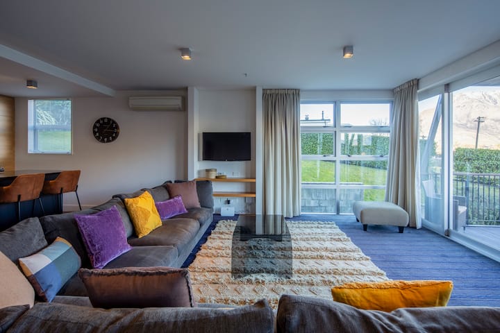 Marina Escape: Peaceful And Spacious 2 Bedroom Apt - 퀸스타운