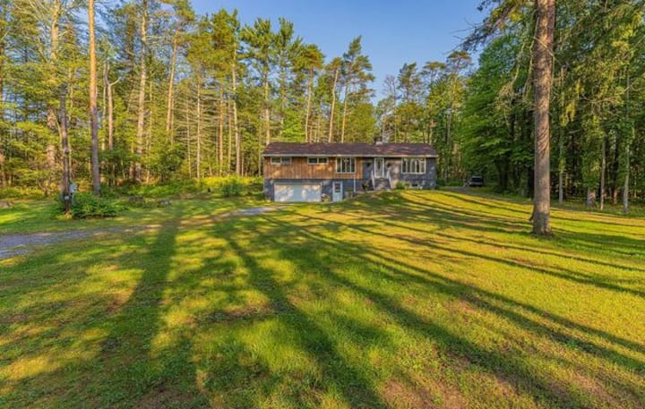 Home In The Pines - Saratoga Springs, NY