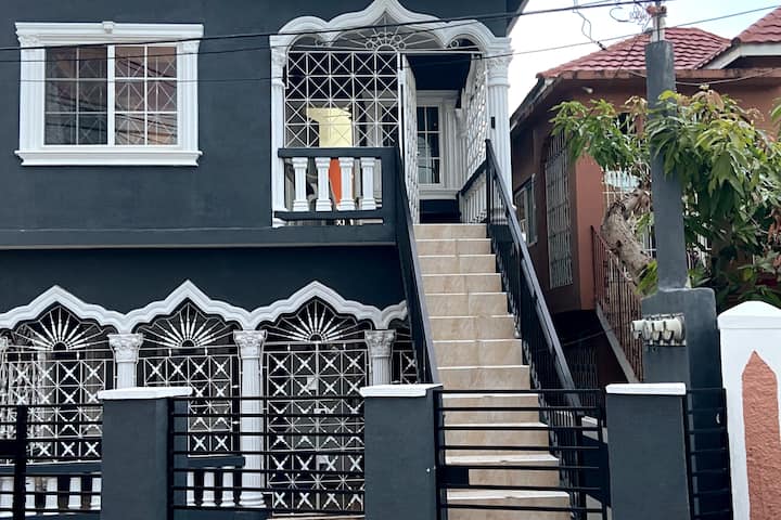 Mansfield Crescent Apartment - Ocho Ríos