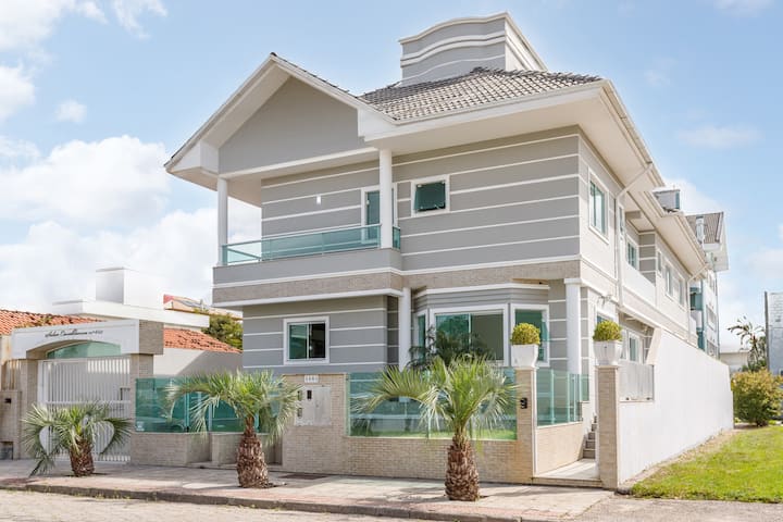 Mansão Pisc Aquecida | 10 Suítes | 25 Hósp Jacuzzi - Florianópolis