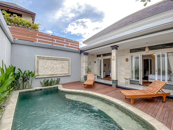4br Villa, Private Pool, 4 Ensuites — Berawa - Bali