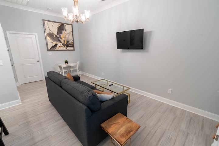A&a Skyler Suite C King - Huntsville, AL