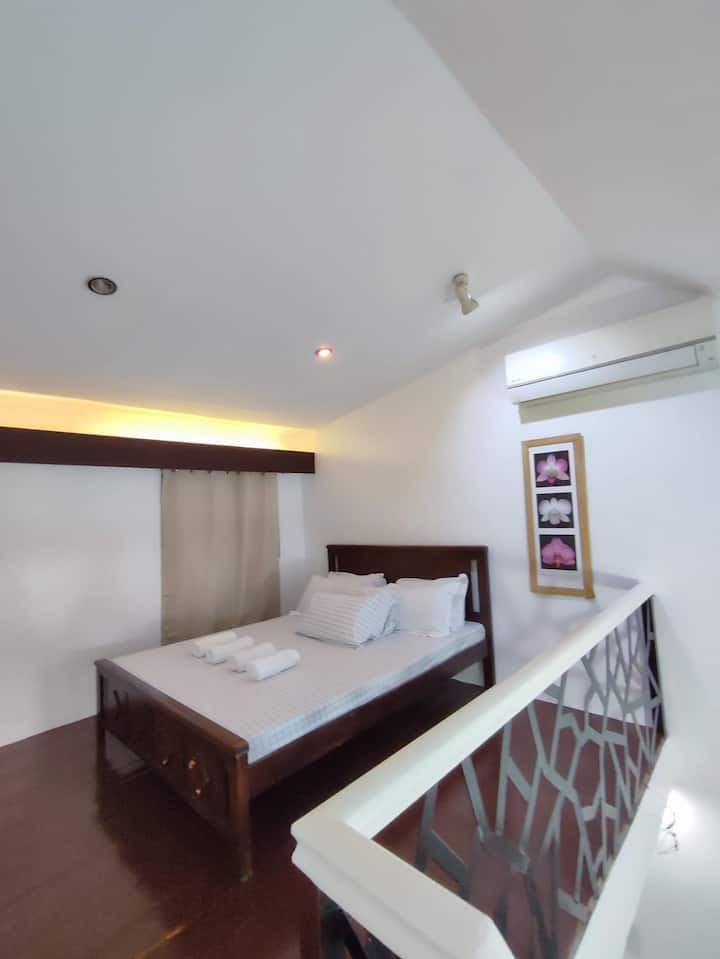 Minimalist Loft House - Calapan