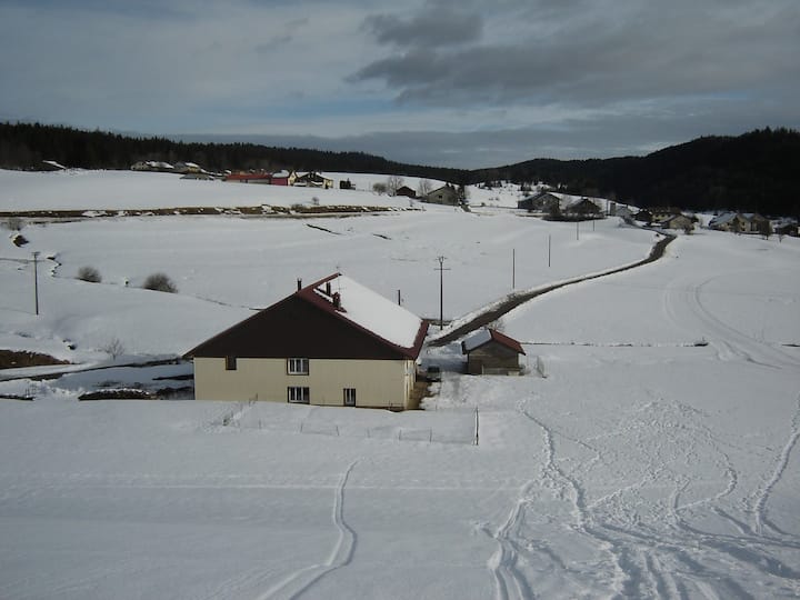 Gîte Nanchez Jura - Lac de Vouglans