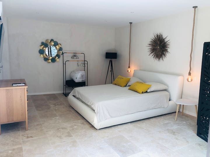 Superbe Chambre Privative Avec Son Patio. - La Féclaz