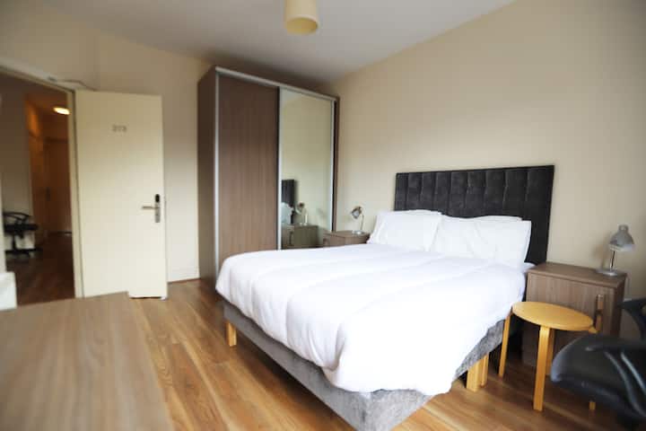 2 Bedroom Central - Dublin