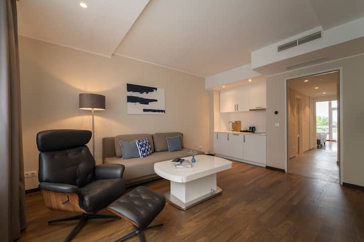 Park View Apartment Mit Balkon (Blue) - Viena