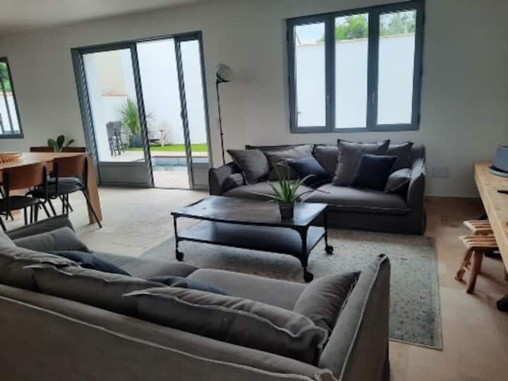Villa Avec Piscine Chauffée Fond Mobile, Parking - Le Bois-Plage-en-Ré