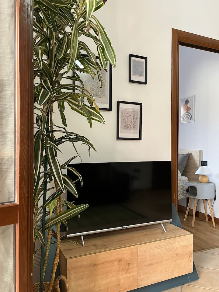 Confortevole Bilocale Con Ampio Terrazzo - Terni