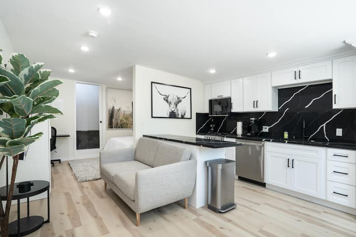 W Hollywood Chic Studio *New* - Beverly Hills, CA
