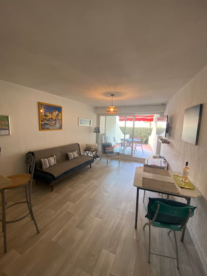 Rez De Jardin Terrasse, Plage à 150m, Box Voiture - La Grande-Motte