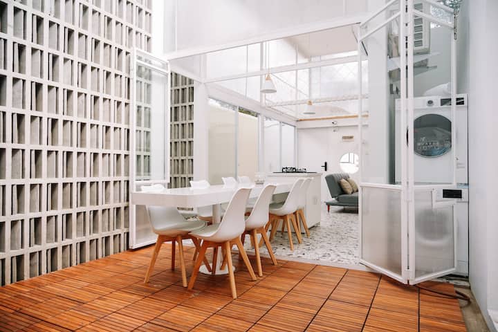 Hi-bear Nation Villa Near Lembang Zoo - Ciater