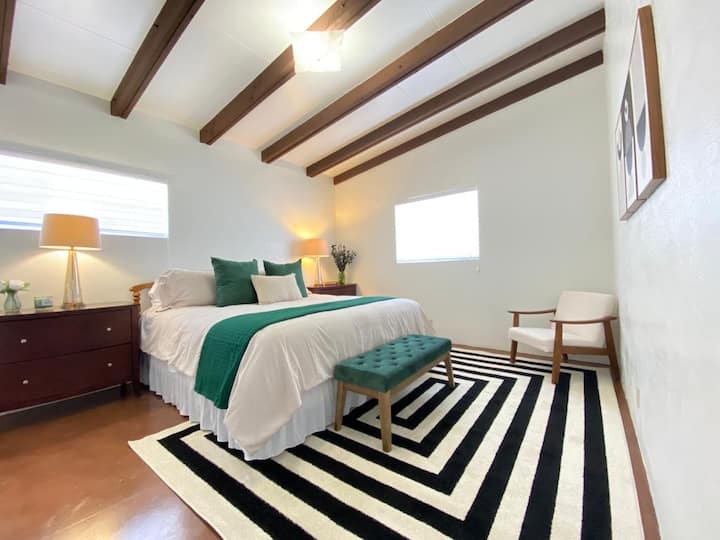 Mid-century | 3 Br 2ba | Long Stays | Central - Tucson, AZ