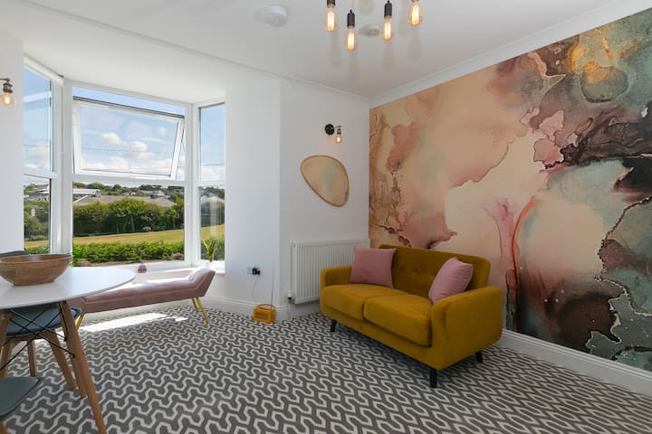Seabreeze. On-site Parking And Sea Views - St Ives