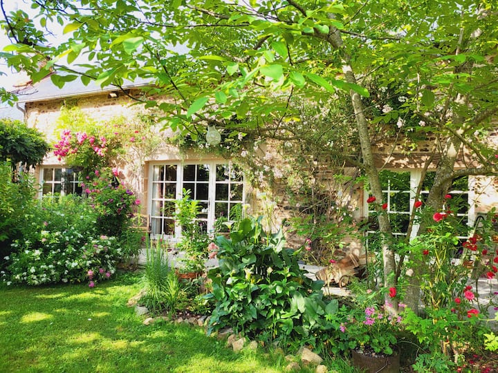 Les Causeries Du Monde. Chambre D'hôte De Charme 3 - Corrèze