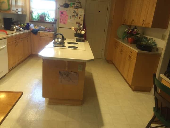 Beautiful Quiet Home-upper Level - Corvallis, OR