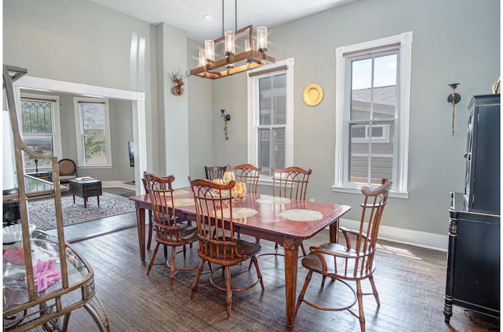Beautifully Renovated Historic 2br/1.5ba Near Dt - San Antonio