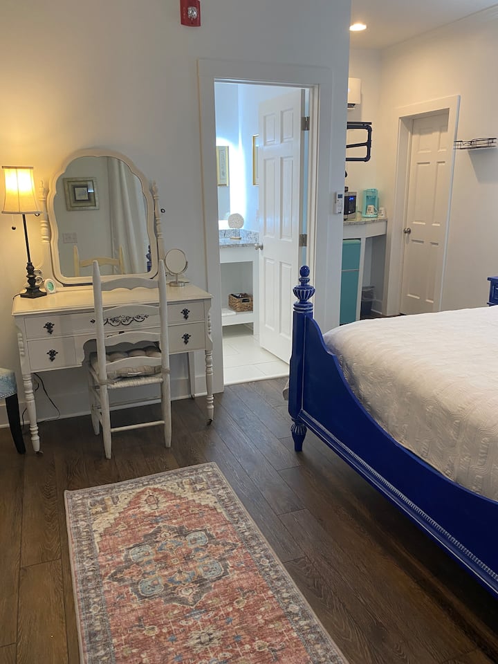 102 Bath Creek-little Inn On Main - Washington, NC