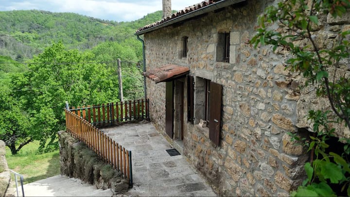 Gîte Ardéchois En Pleine Nature - Jaujac