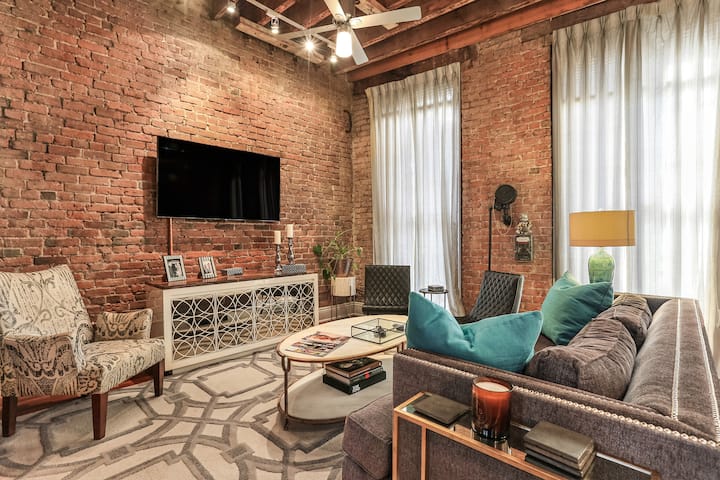 Authentic Historic Apt | 10 Mins To French Quarter - Metairie, LA