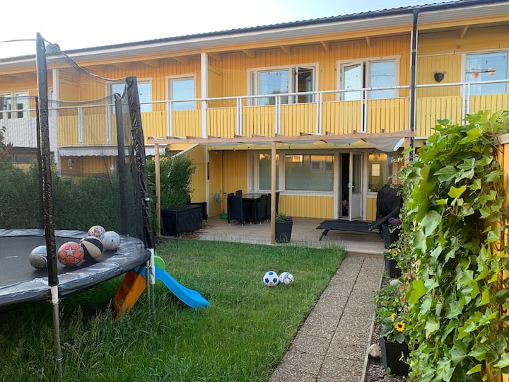 Rymligt Radhus Med Uteplats Och Fri Parkering - Gothenburg