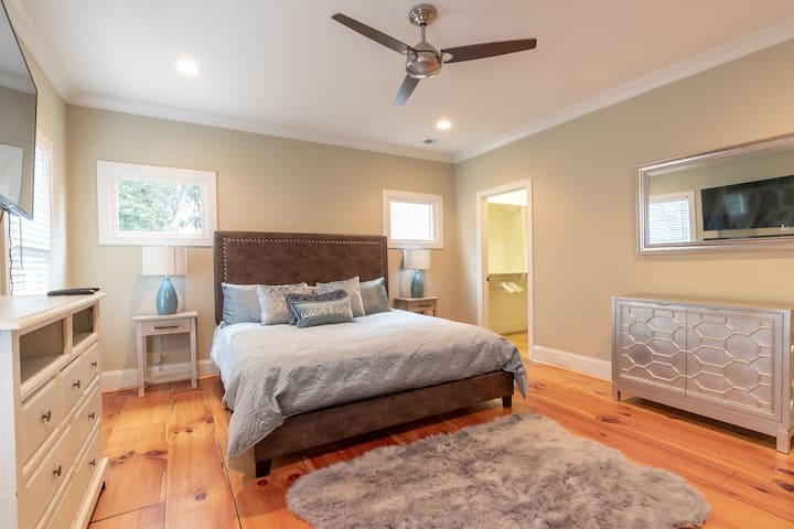 Gorgeous, Bright,spacious Home - Atlanta, GA