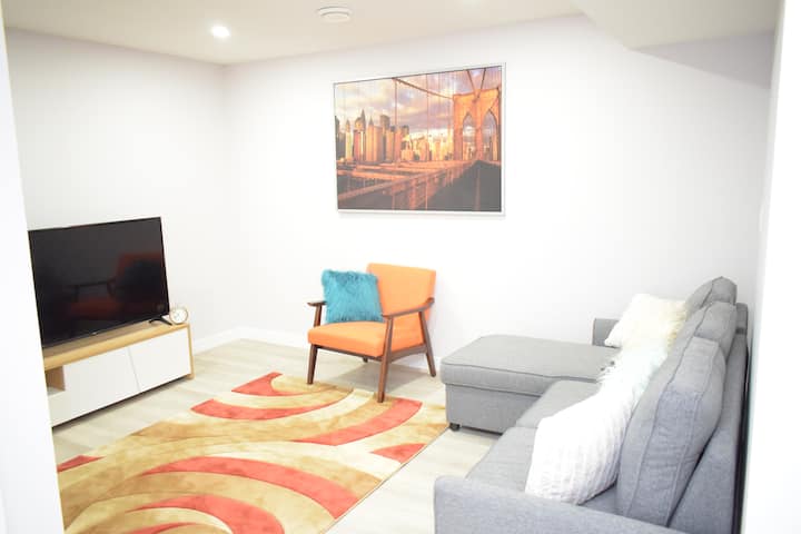 Excellent Guest Suite - Edmonton