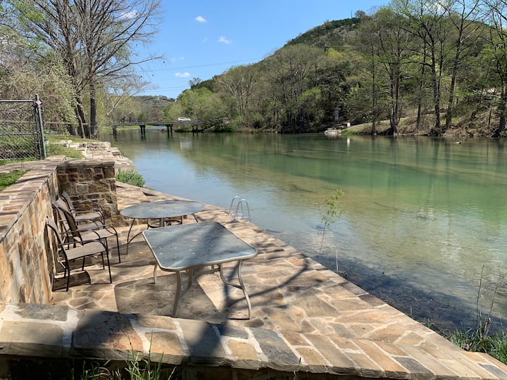 Beautiful Guadalupe Riverfront - Canyon Lake, TX