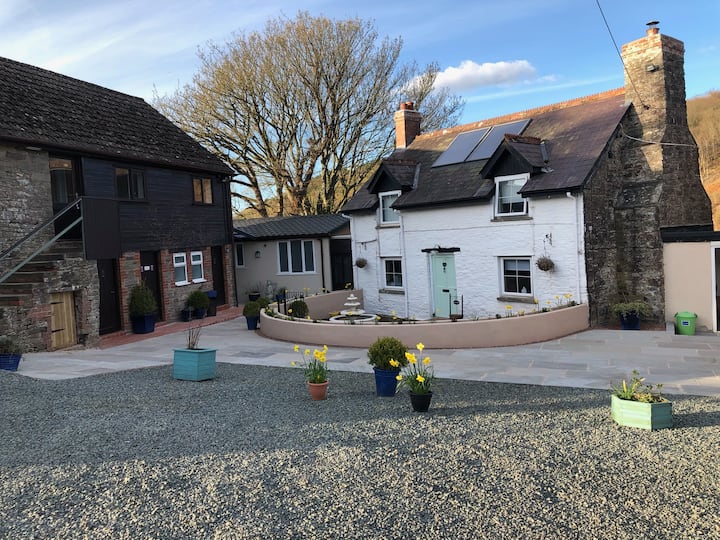 The Living Energy Twin Room - Hay-on-Wye