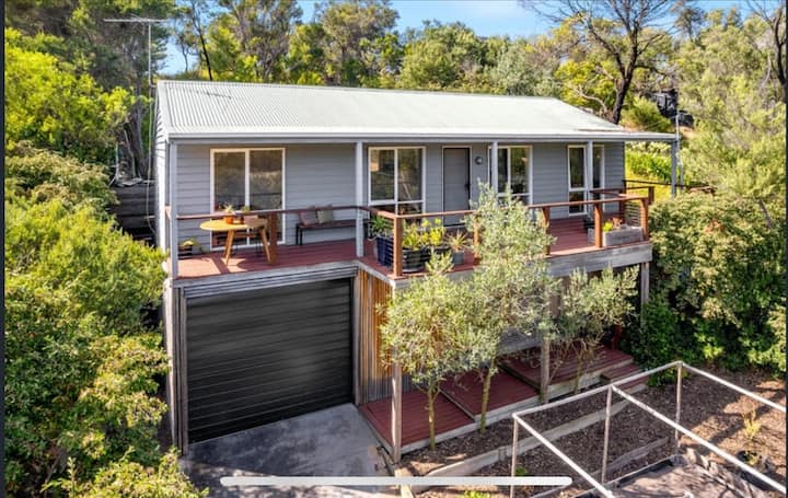 Treetop Retreat Rye - Rye