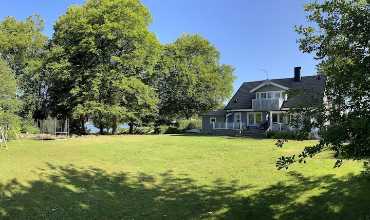Rymlig Villa Vid ÖResjö - Borås
