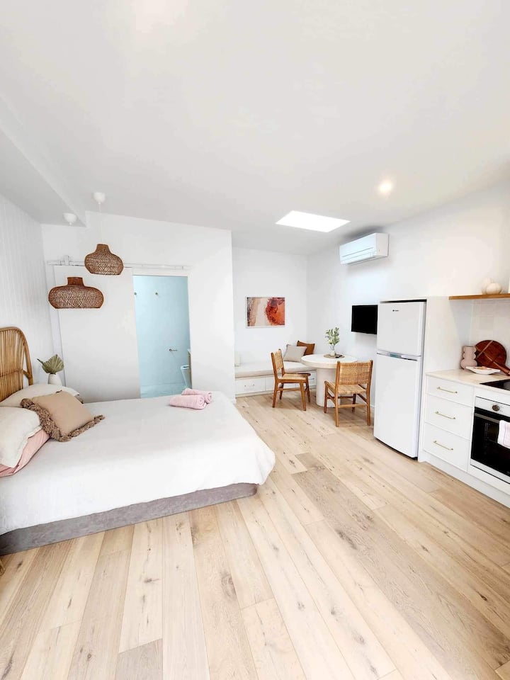 Halford Haven - Inverloch