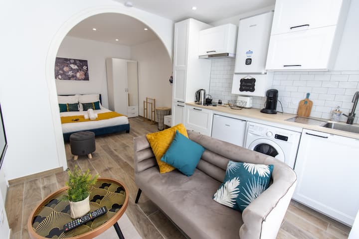 Coquet Studio Climatisé – Béziers Centre – Netflix - Béziers