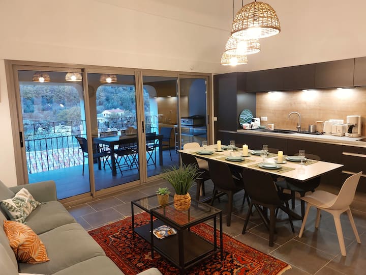 La Maison Bleue, Duplex, Week-end Ou La Semaine - Carros