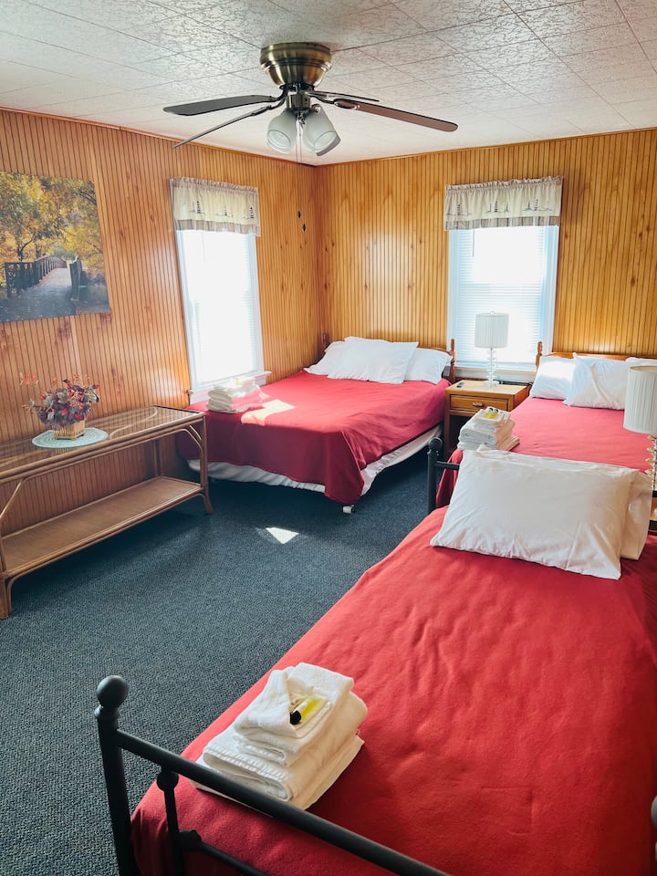 Room 11 Loray Private 2 Q+1t - Sea Isle City, NJ