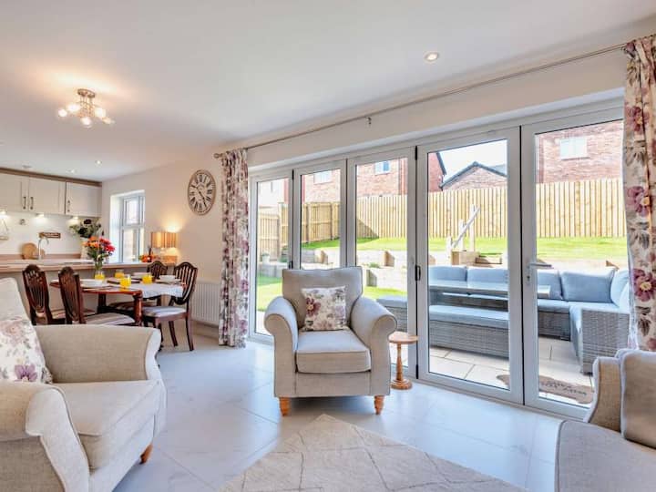 A Modern Cozy Retreat Central To Town & Country - Cockermouth