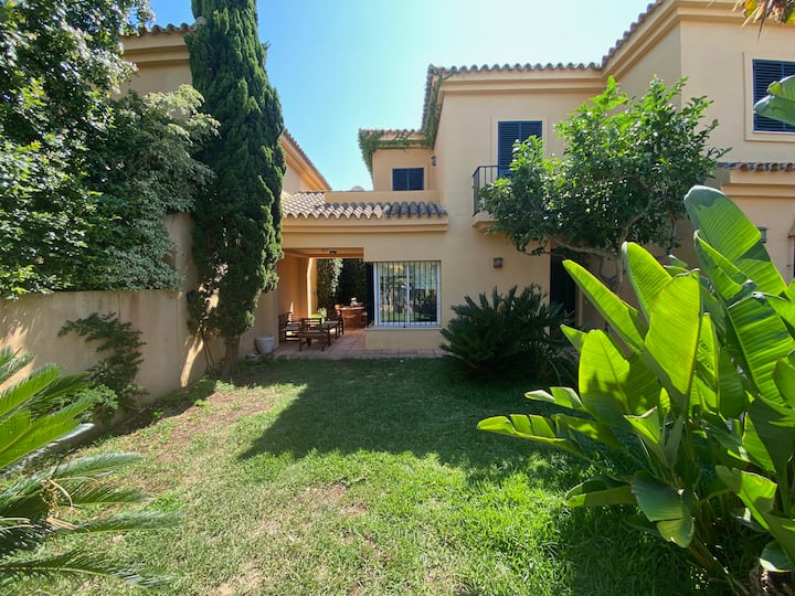 Adosado A 5 Minutos De La Playa - Rota