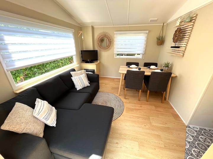 Mobile Home In Ouddorp Nabij Strand. - Ouddorp