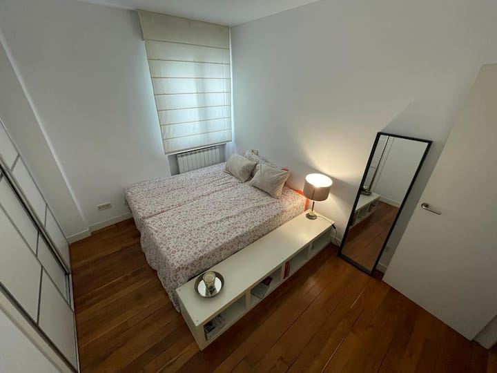 Habitación En El Centro De La Ciudad - Pamplona, España