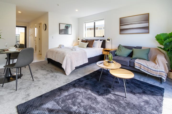 Serenity Getaway - Christchurch