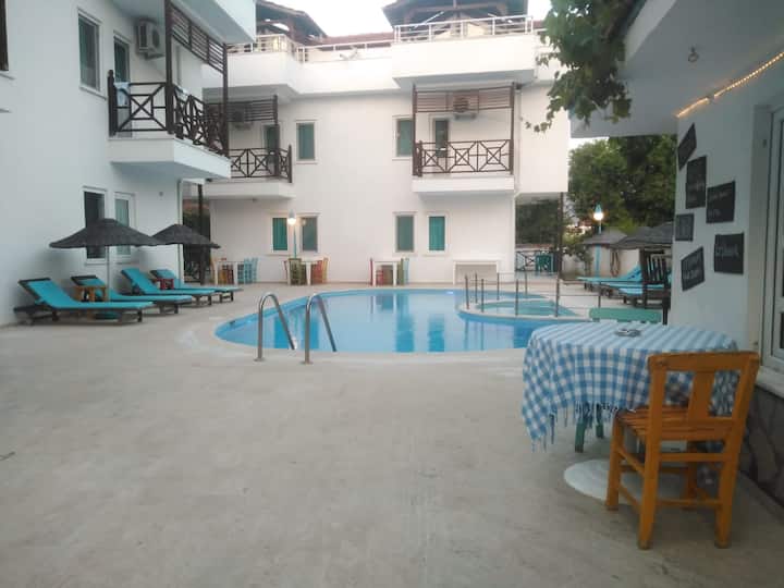Merkeze 3 Dakika Yürüyerek Ferah - Dalyan