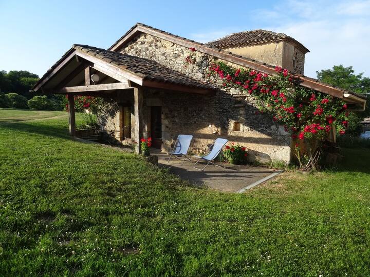 Gite Avec Piscine Proche De La Dordogne - Biron