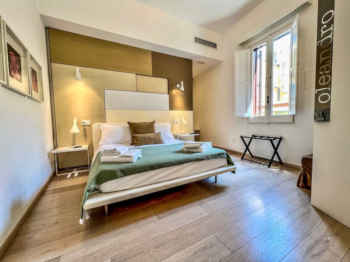 Santacroce Luxury Room Oleandro - Lecce