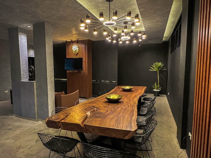 Casa Leon Private Hotspring Resort - Calamba