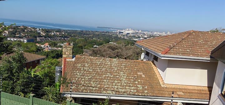 35 On Chicks - Durban