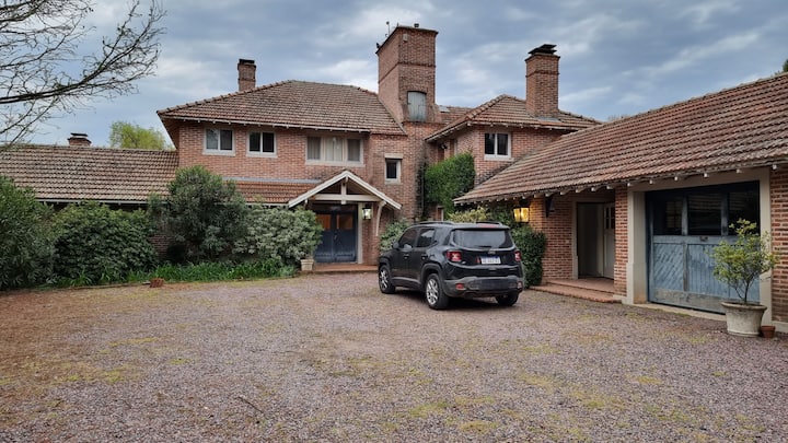 Imponenete Casa De Campo - Luján